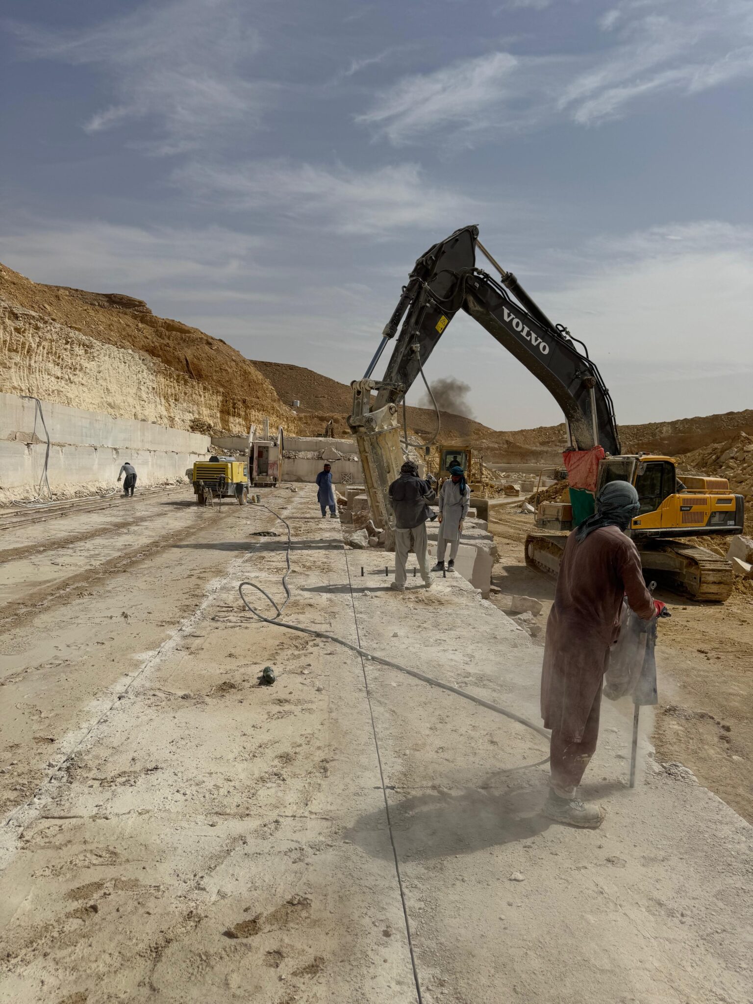 Quarry Services – TURATH AL-RIYADH FACTORY | مصنع تراث الرياض